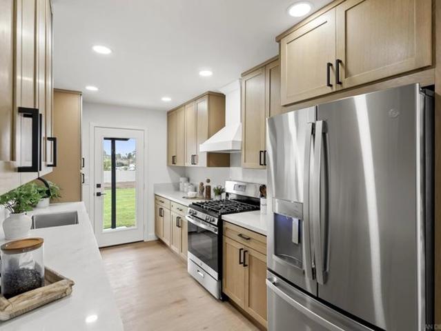 5041 Canosa Ave, San Diego, CA 92117