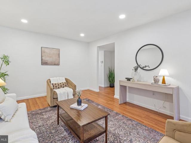 5041 Green Circle # 4