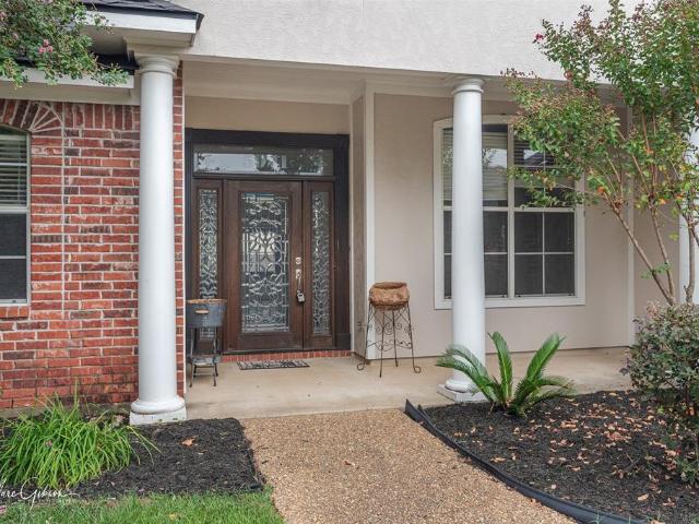 5041 Longstreet Place