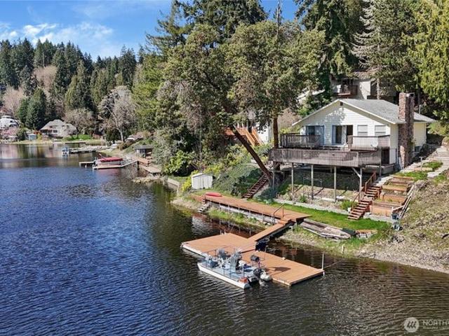 5042 Raccoon Valley Rd SE, Olympia, WA 98513
