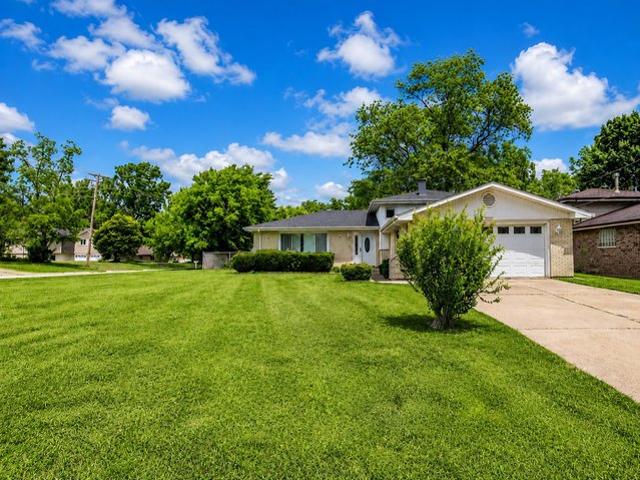 5042 th St, Oak Forest, IL 60452