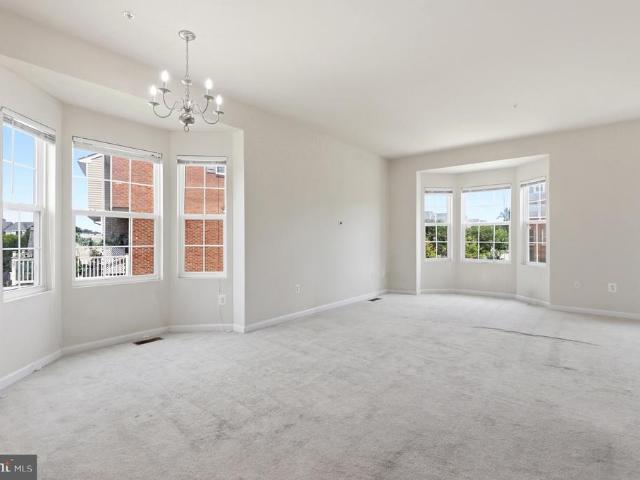 5043 Oyster Reef Place