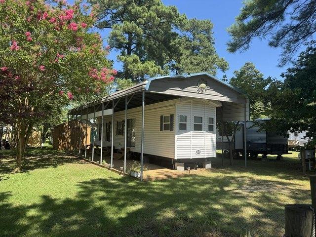 5043 Blue Point Dr, Horntown, VA 23395