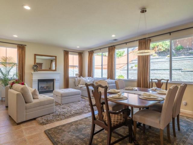 5043 Sunset Vista Drive