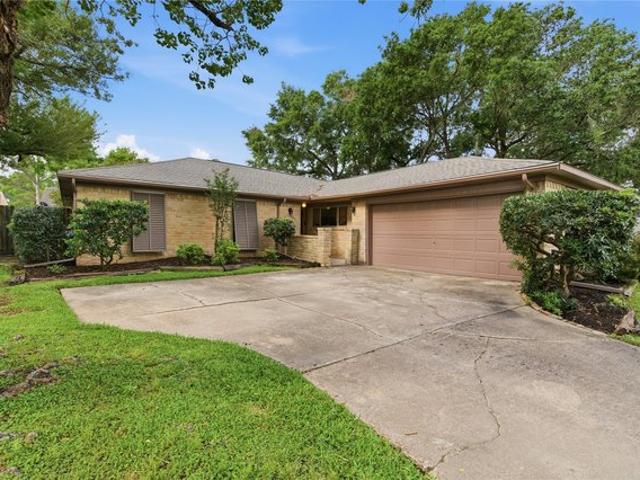 5043 Whispering Falls Dr, Houston, TX 77084