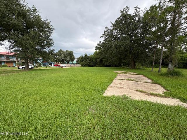 504 Cedar Ave, Pass Christian, MS 39571 | MLS #4117