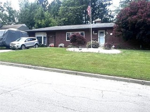 504 Charles St, Jamestown, NY 14701