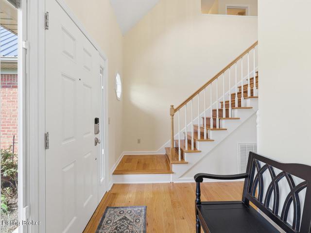 504 Chaucer Dr