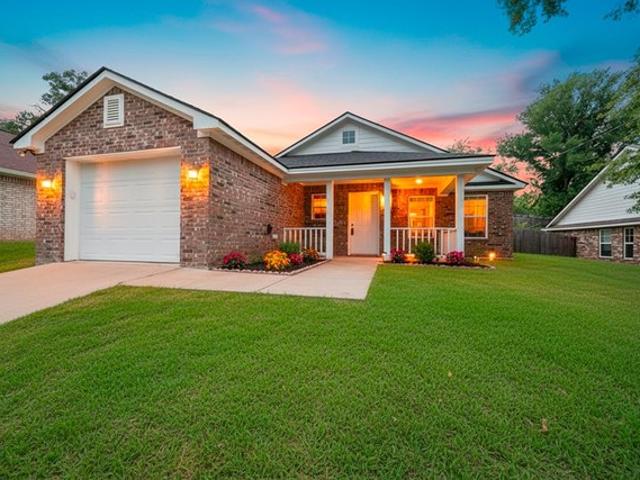 504 Abney St, Gilmer, TX 75644