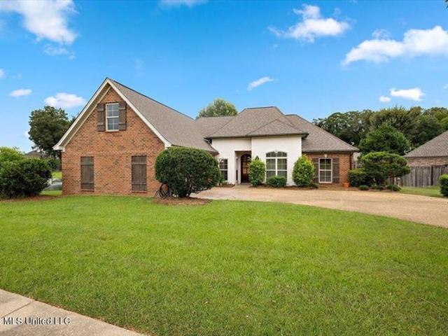 504 Asbury Lane Dr, Pearl, MS 39208