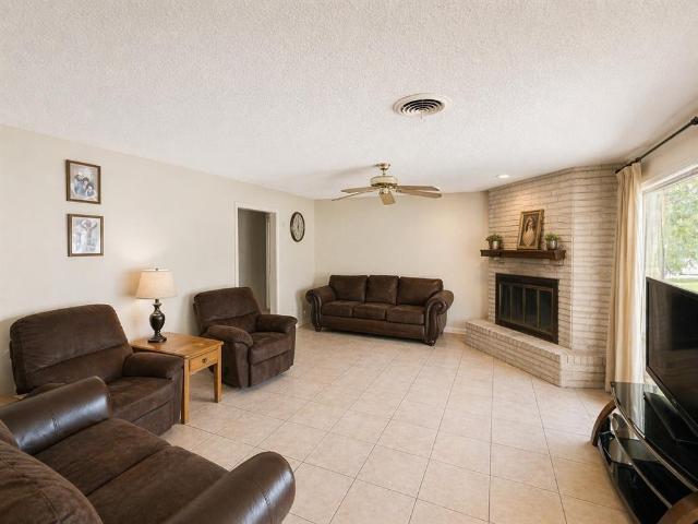 504 Aspen Rd, Gainesville, TX 76240 | MLS #21248