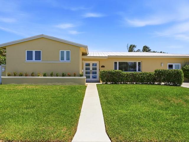 504 Bay Rd, North Palm Beach, FL 33408
