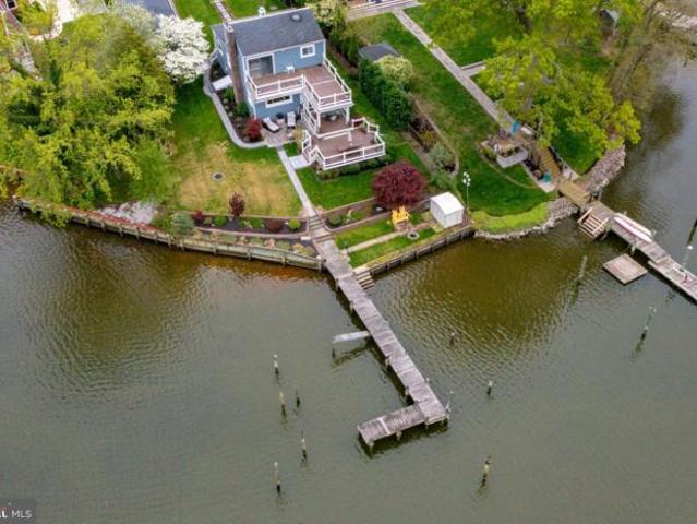 504 Beck Ave, Essex, MD 21221