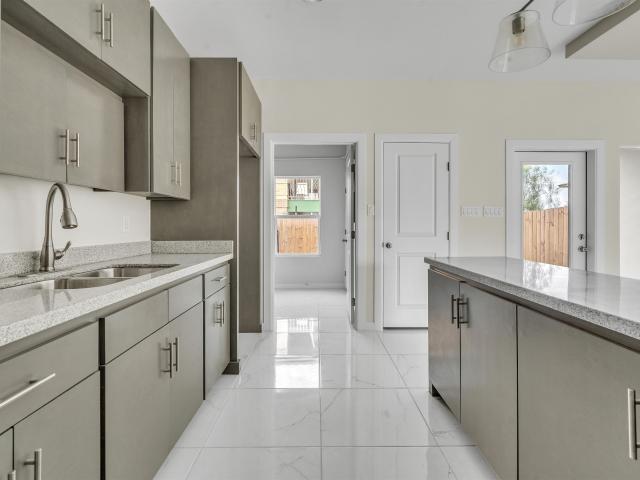 504 Gale Ct
