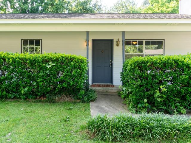 504 Green Oak Lane