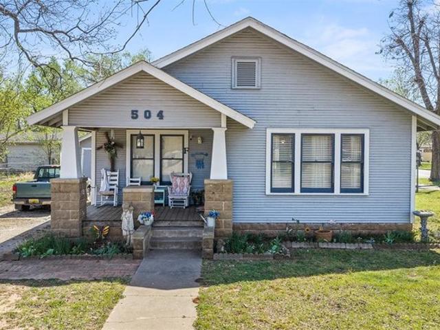 504 E Charles Ave, Pauls Valley, OK 73075