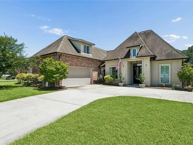 504 English Oak Dr, Madisonville, LA 70447