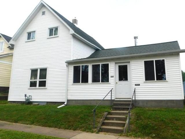 504 East St, Merrill, WI 54452