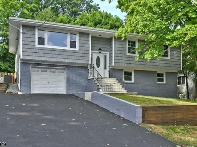 504 Edith Rd, Roxbury Township, NJ 07850