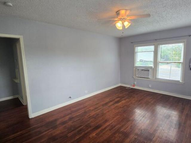 504 Elmhurst Ave, Unit 3