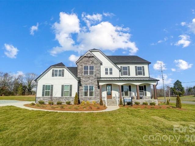 504 Fern Hill Rd, Mooresville, NC 28117