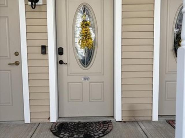504 Kelly Cir, Altamont, NY 12009