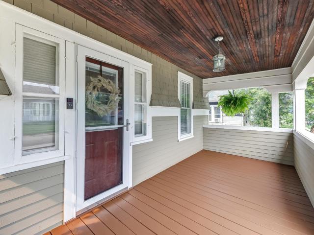 504 HEWITT Street