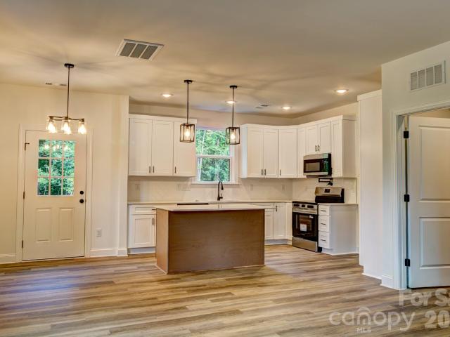504 Oakland Drive