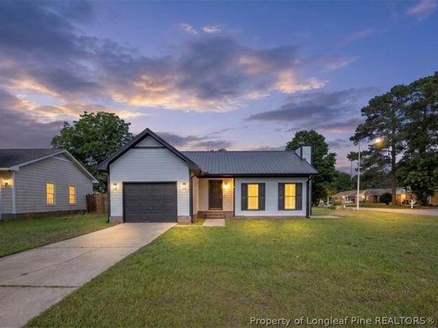 504 Offing Dr, Fayetteville, NC 28314
