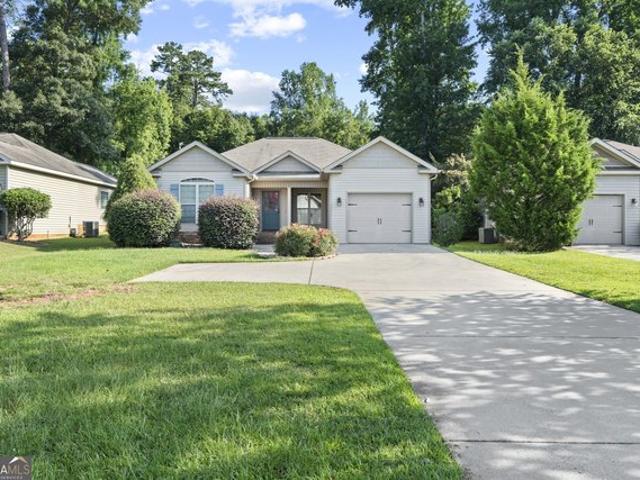 504 Leisure Lake Dr, Warner Robins, GA 31088