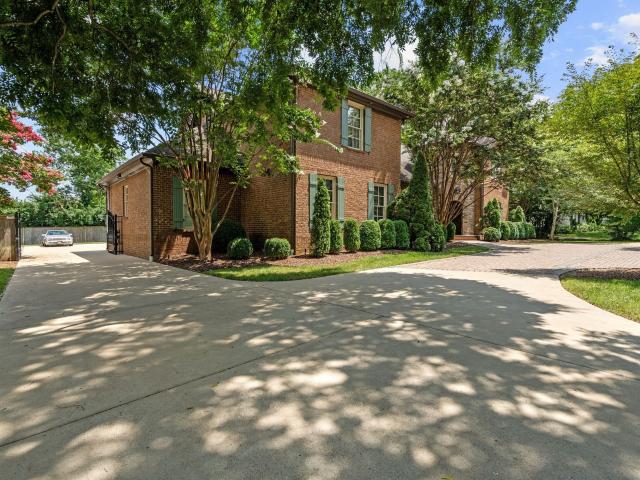 504 Lynnwood Blvd, Nashville, TN 37205 | MLS #3139 | Compass