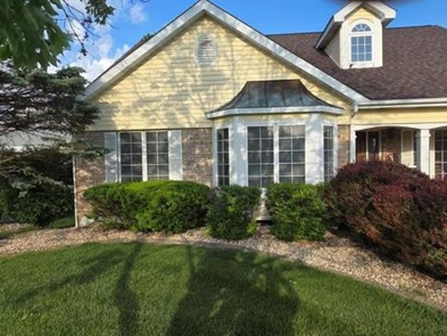 504 Malinmor Dr, Saint Charles, MO 63304
