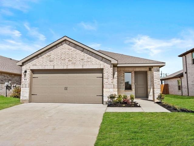 504 Marsh St, Cleburne, TX 76033