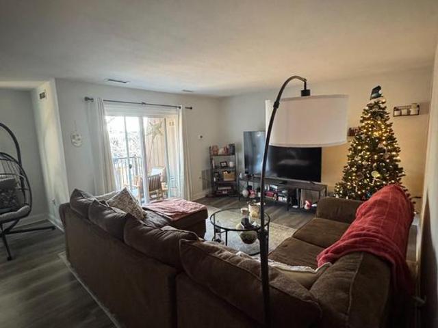 504 Meadowview Lane # 504
