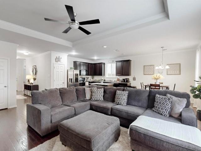 504 Mesa View Trail