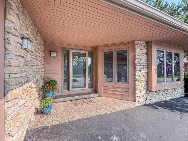 504 N Ponderosa Dr