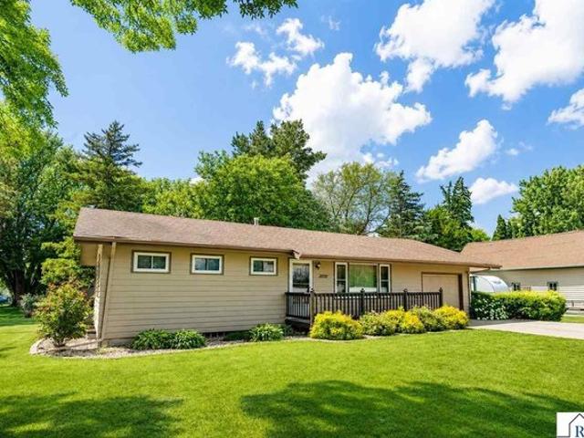 504 S Agency St, Eagle Lake, MN 56024