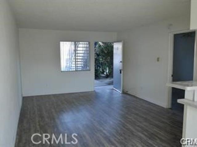 504 S Ola Vista 2