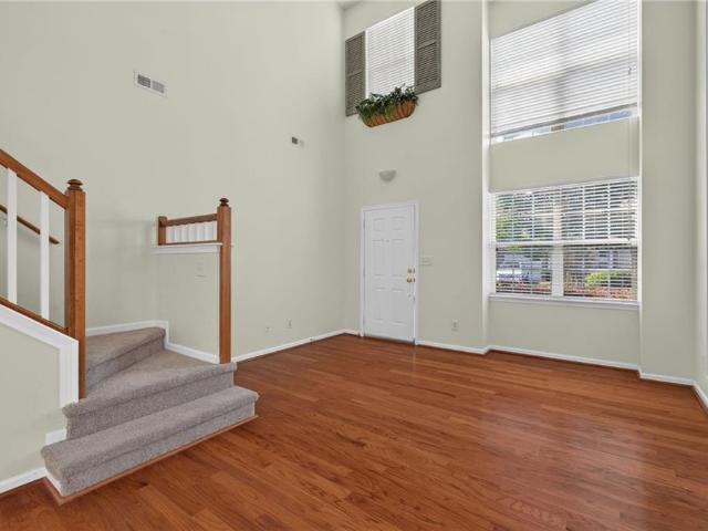 504 Sawgrass LN