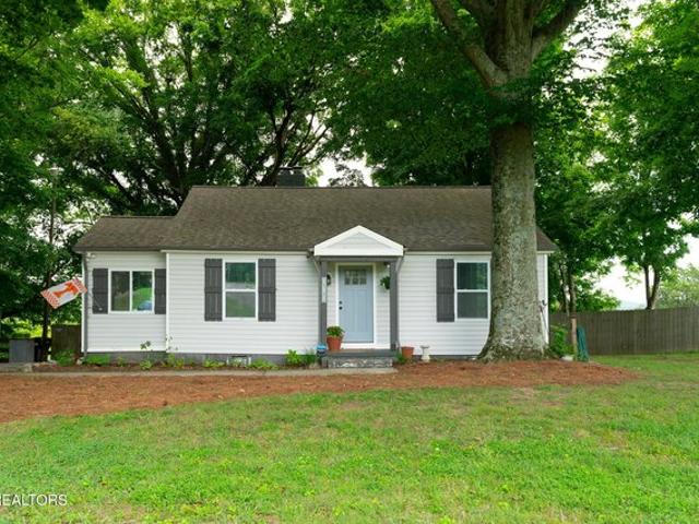 504 Sinking Springs Rd, Clinton, TN 37716