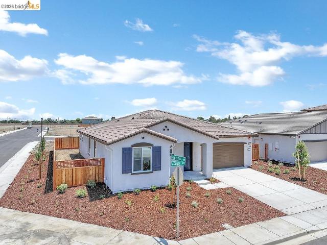 504 Spruce Way