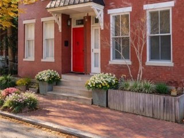 504 St James St, Richmond, VA 23220