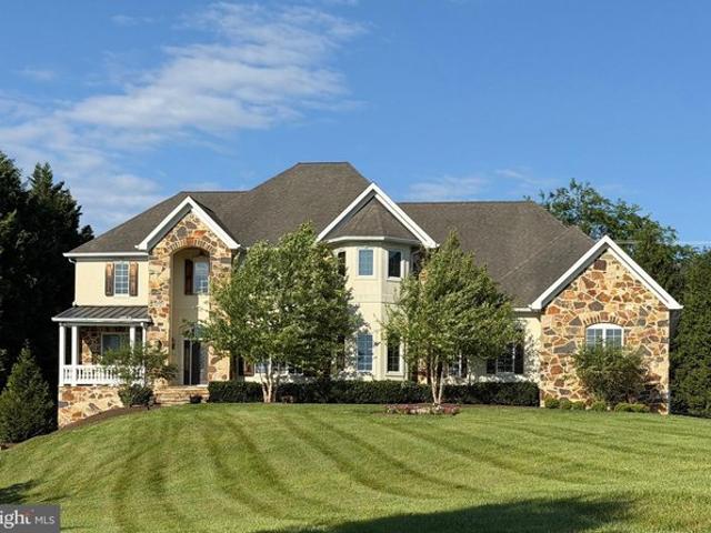 504 Pond View Ln, Hunt Valley, MD 21030