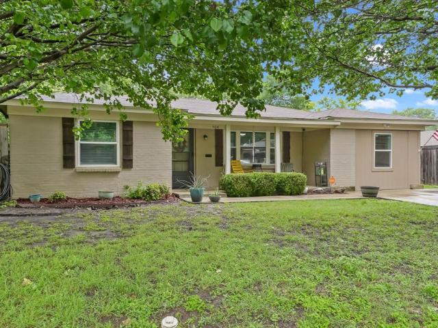 504 Parkside Dr, White Settlement, TX 76108 | MLS #21254 | Compass