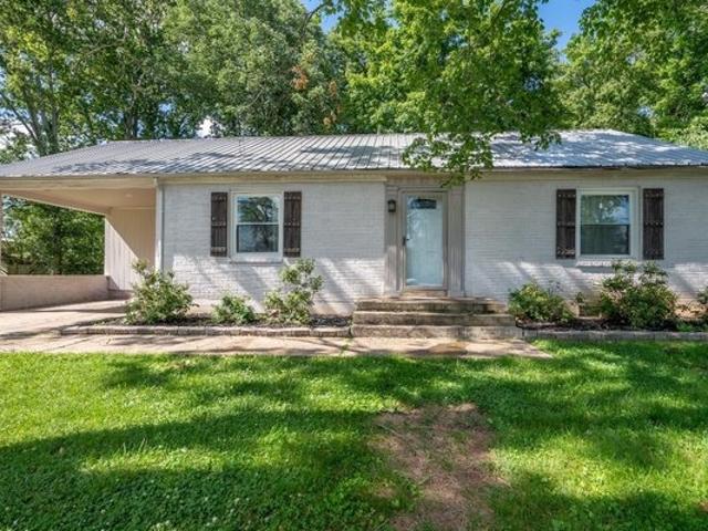 504 Parrish St, Lawrenceburg, TN 38464