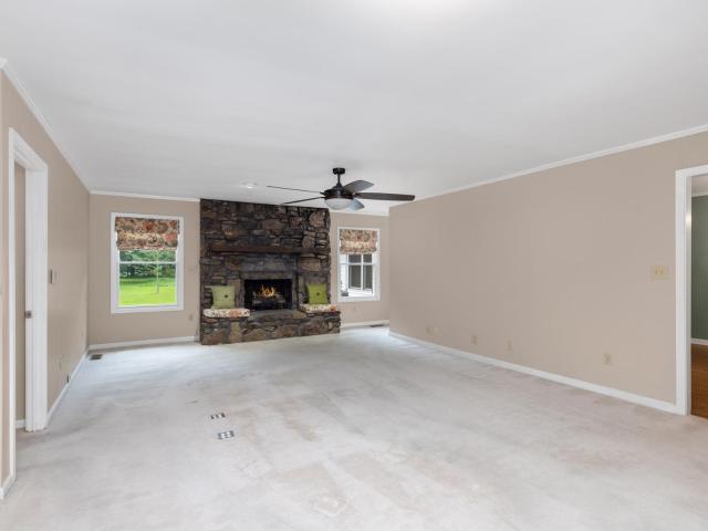 504 roseland dr