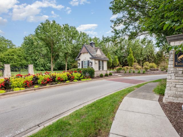 504 Reserve Ct, Joliet, IL 60431 | MLS #12596 | Compass