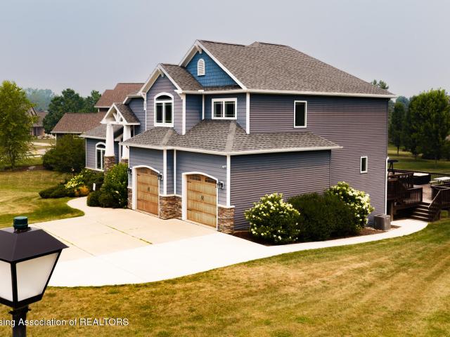 504 Riverwalk Drive