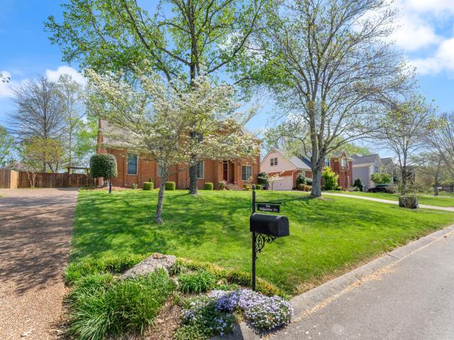 504 Ridgestone Dr
