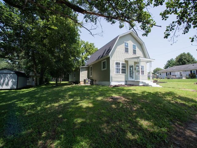 504 W 6th Street
